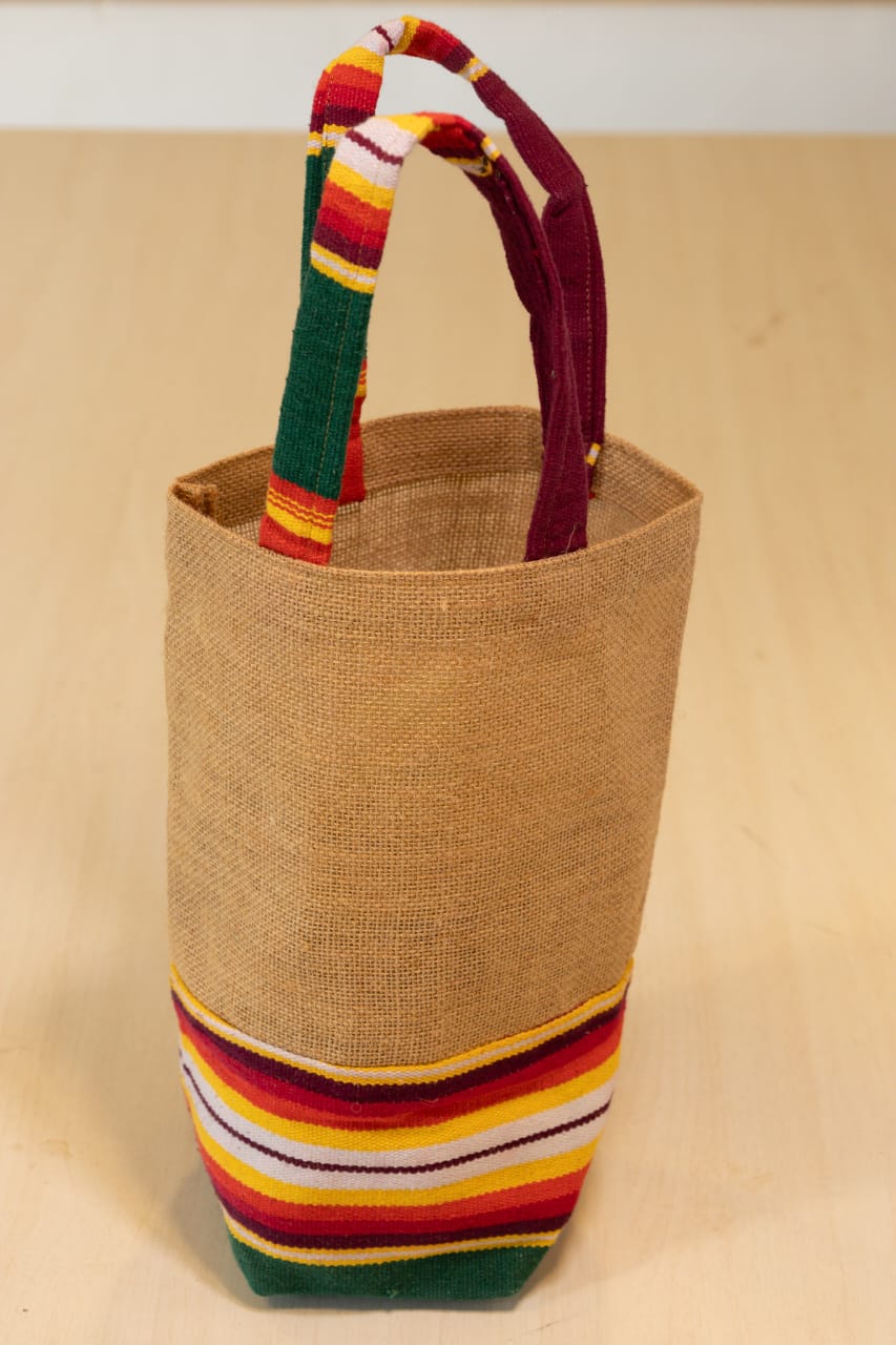 Jamakalam + Jute Pai – Essential Traditions by Kayal